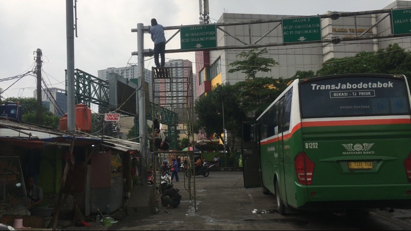 Ada Pemeliharaan Tiang Trayek di Terminal Bekasi, Operasional Bus Normal