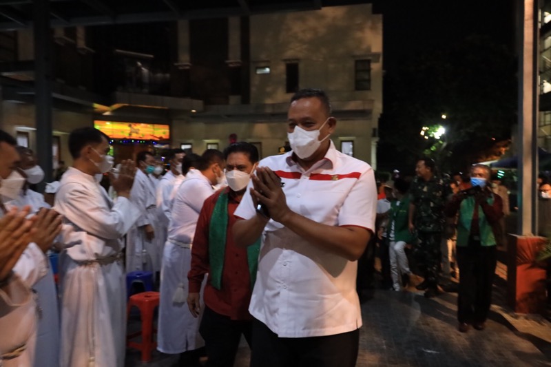Ini Pesan Plt Wali Kota Bekasi Soal Perayaan Natal Ini Pesan Plt Wali Kota Bekasi Soal Perayaan Natal