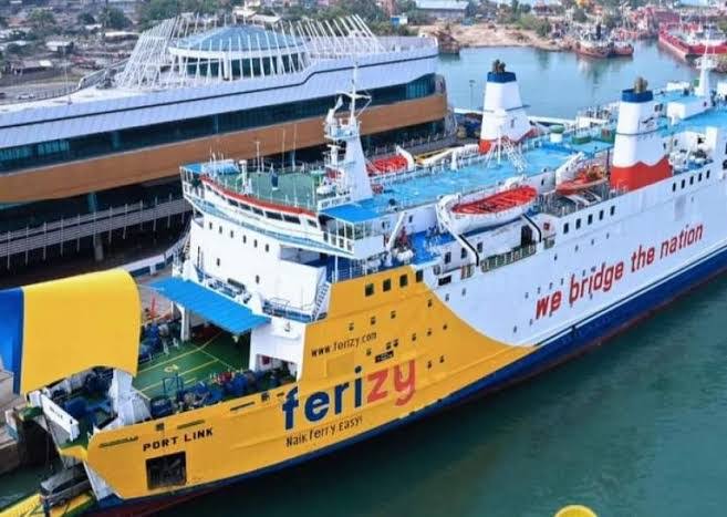 Perbedaan Kapal Ferry Ekspres dan Kapal Reguler, Pemudik Jangan Salah ...