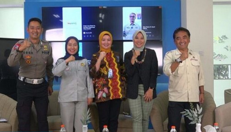 Jasa Raharja Talk Shiw Pajak Kendaraan Bermotor dan SWDKLLJ di Samsat Digital Leuwipanjang ...