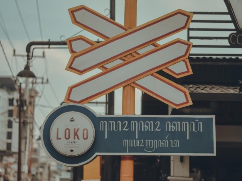 Loko Cafe Malioboro, Tempat Nongkrong Asyik Sambil Menanti Kereta Tiba
